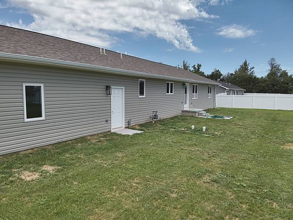 707 N Monroe St, Saint John, KS 67576 | MLS #11268627 | Zillow
