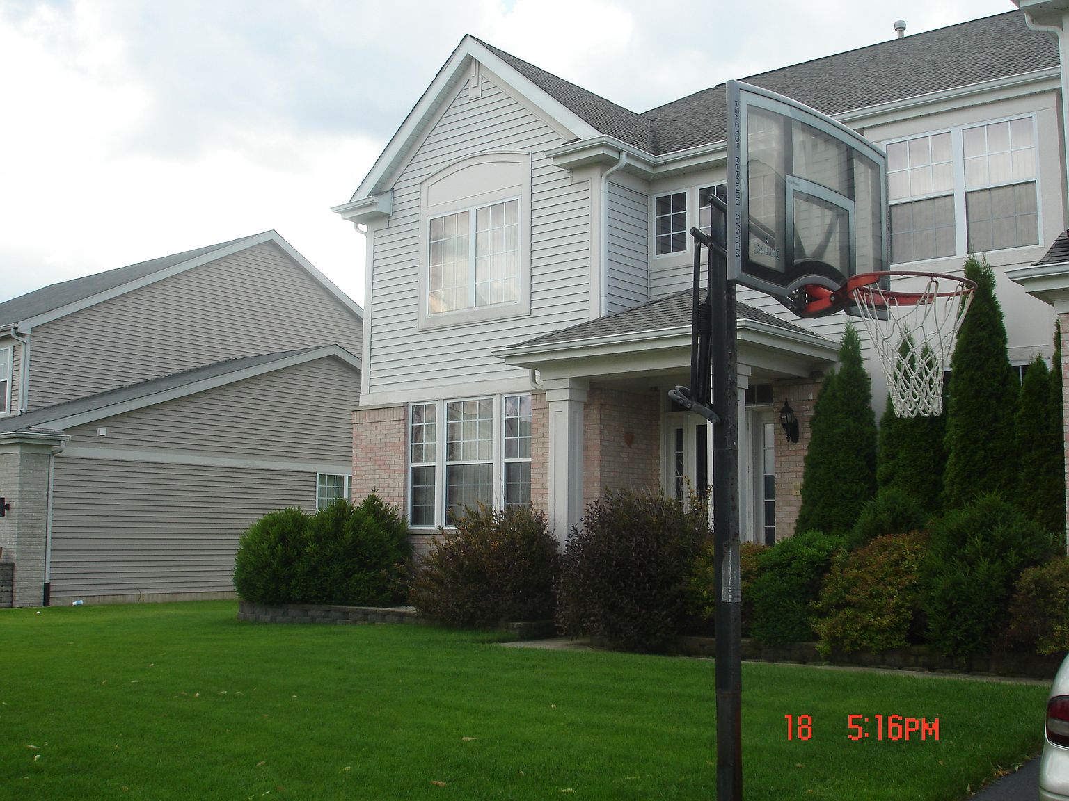 1446 White Oak Ln, West Chicago, IL 60185 | Zillow