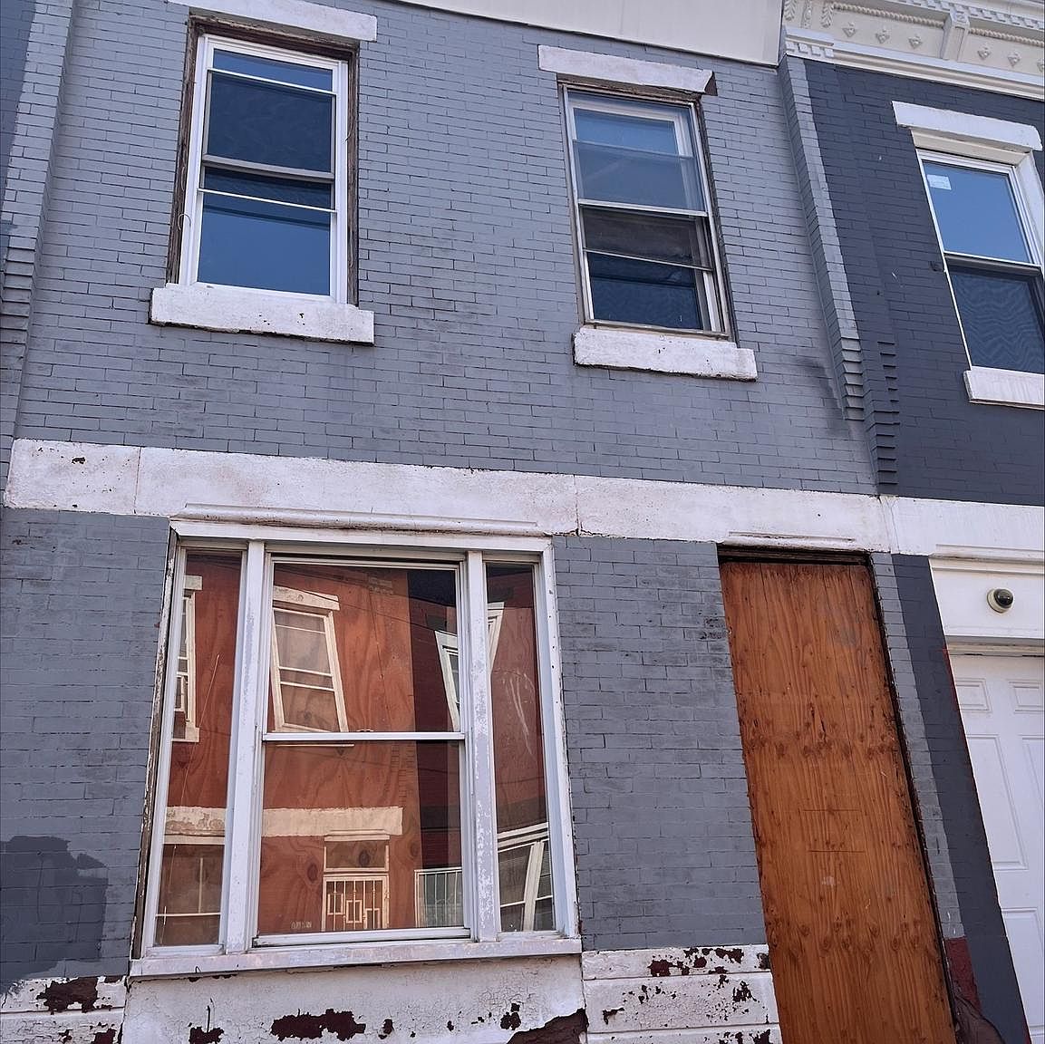 2419 N Gratz St, Philadelphia, PA 19132 | Zillow