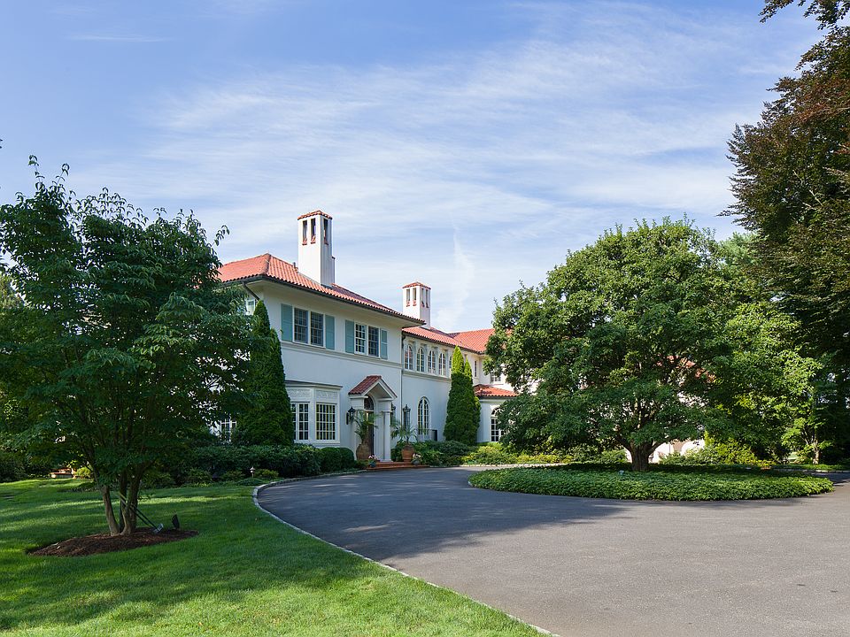 15 Hilltop Pl, Rye, NY 10580 | Zillow