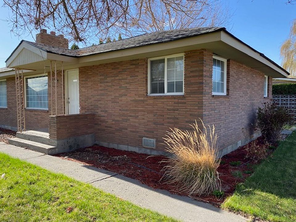 908 C St SW, Ephrata, WA 98823 | Zillow