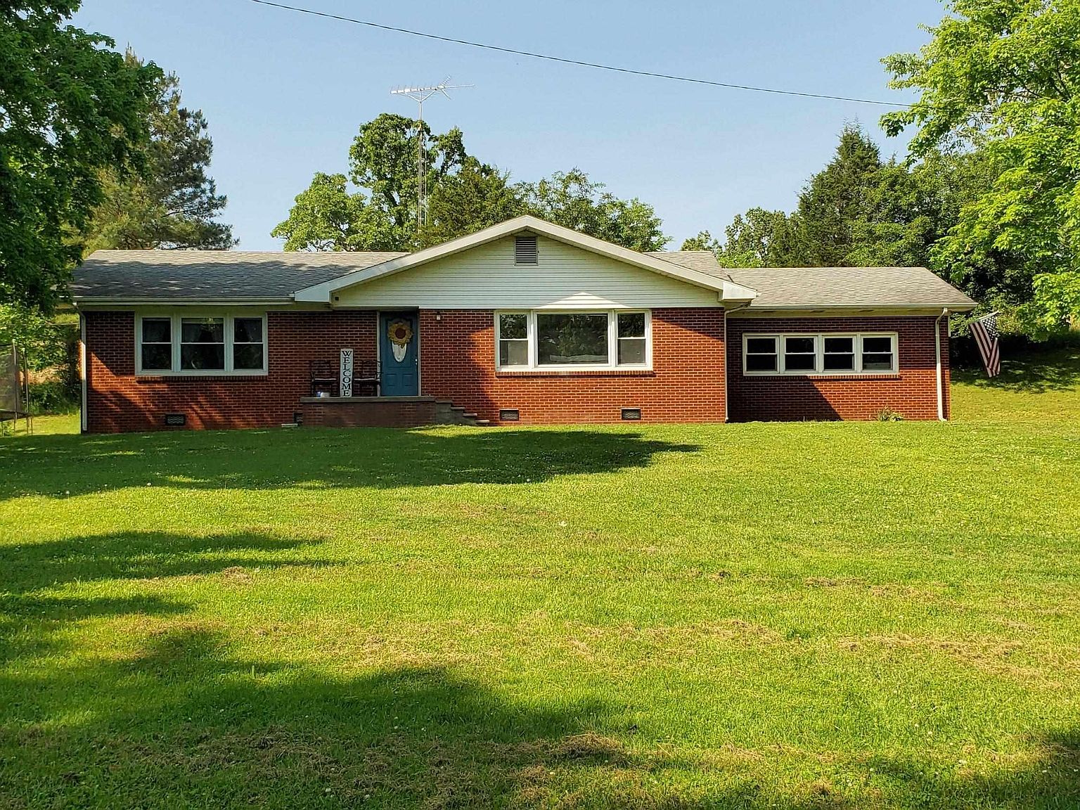 1730 Iuka Rd, Grand Rivers, KY 42045 | Zillow