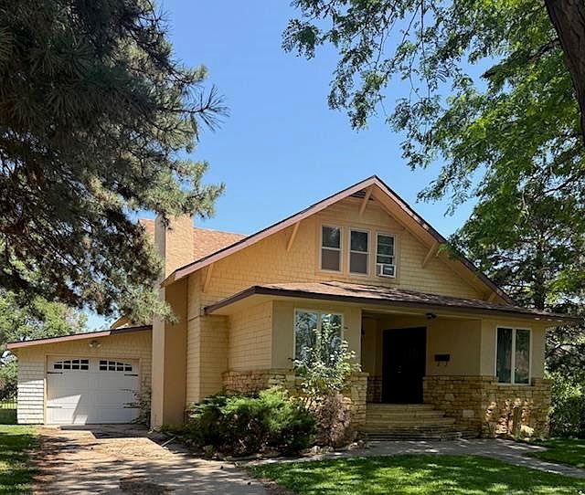608 E 4th St, Kinsley, KS 67547 | Zillow