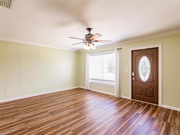 8425 Chesebro Ave, North Port, FL 34287 | MLS #C7475526 | Zillow