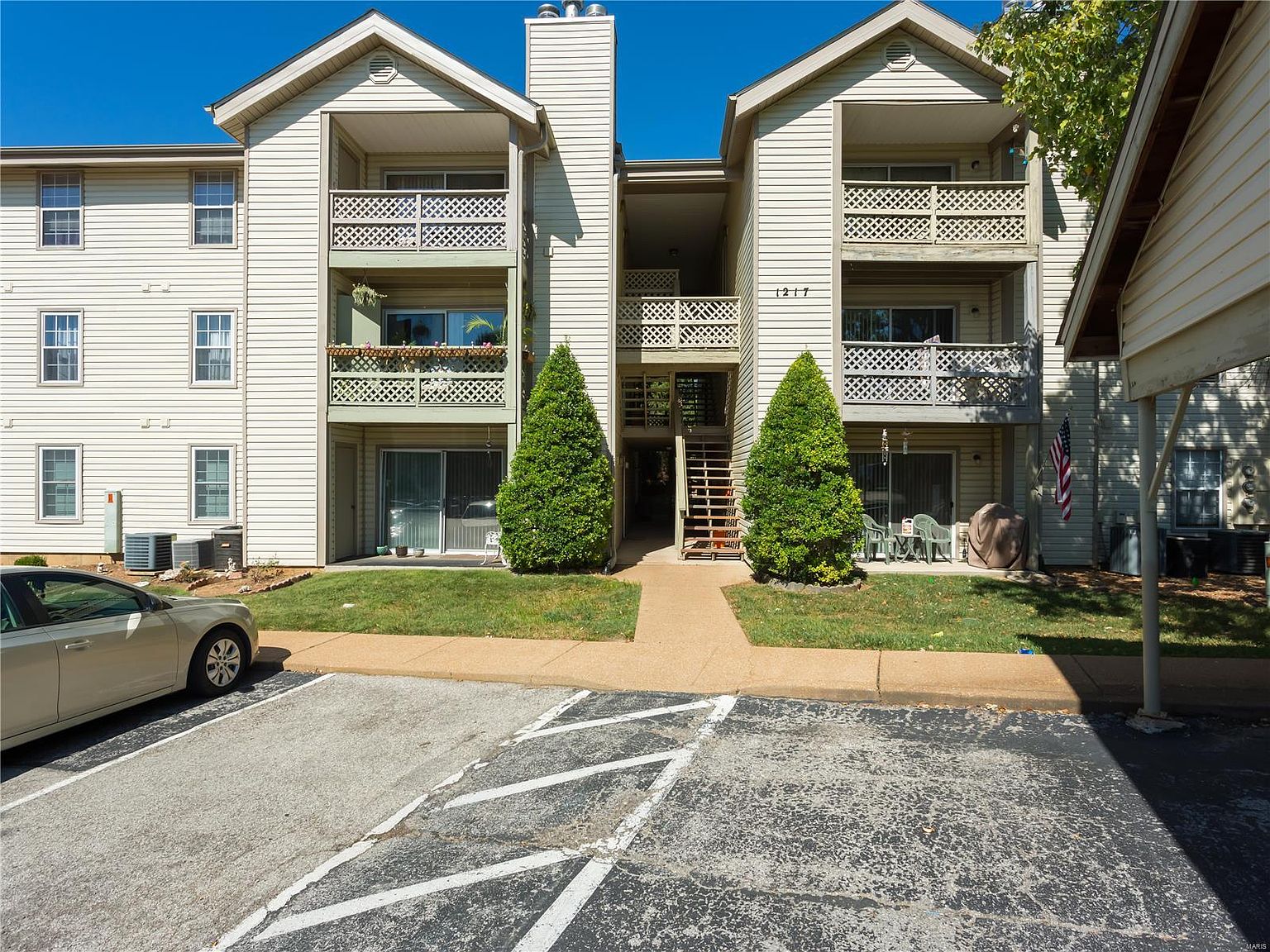 1217 Mangrove Ln APT 4, Saint Louis, MO 63125 | Zillow