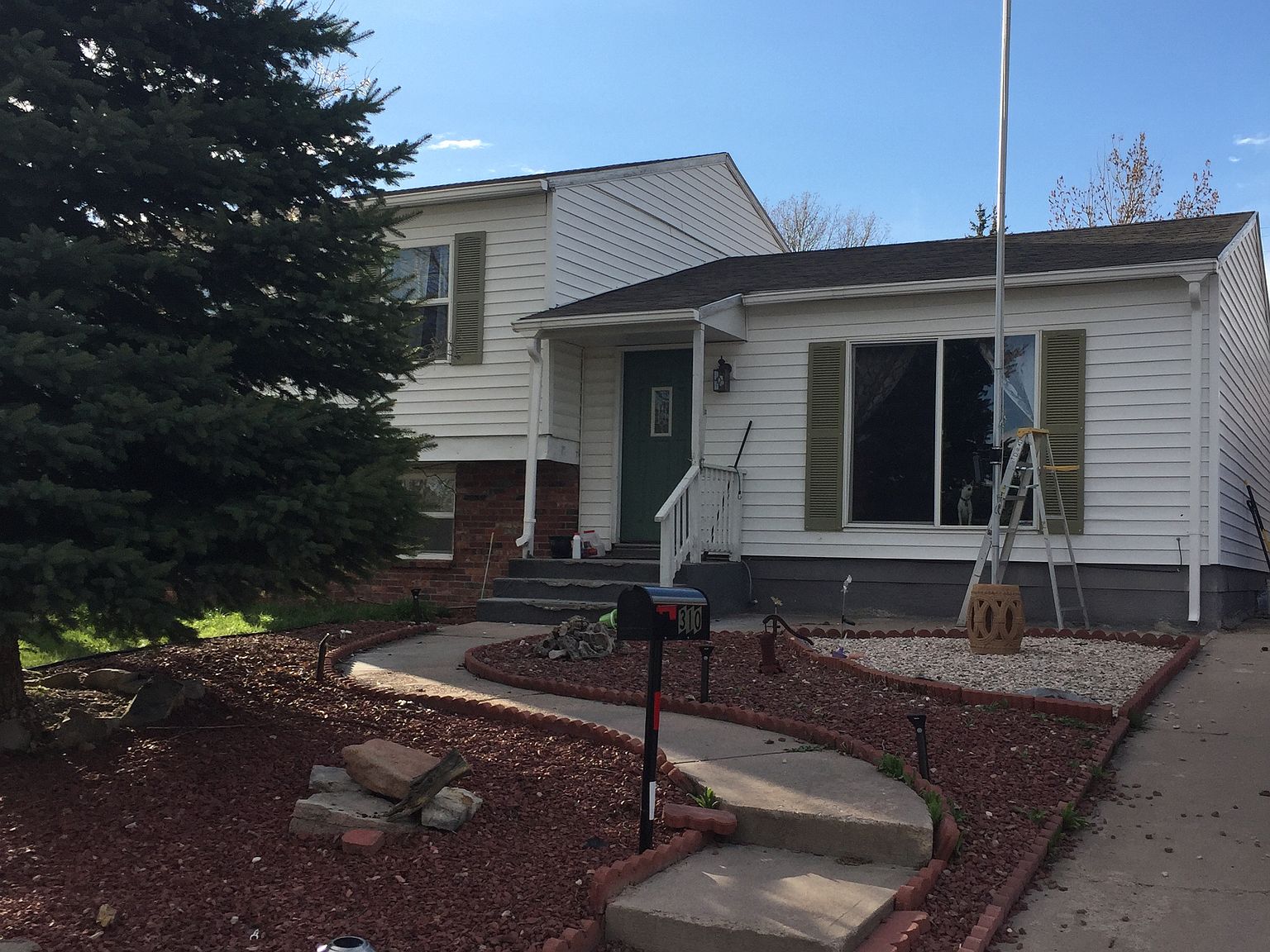 3102 Hanson St, Cheyenne, WY 82001 | Zillow