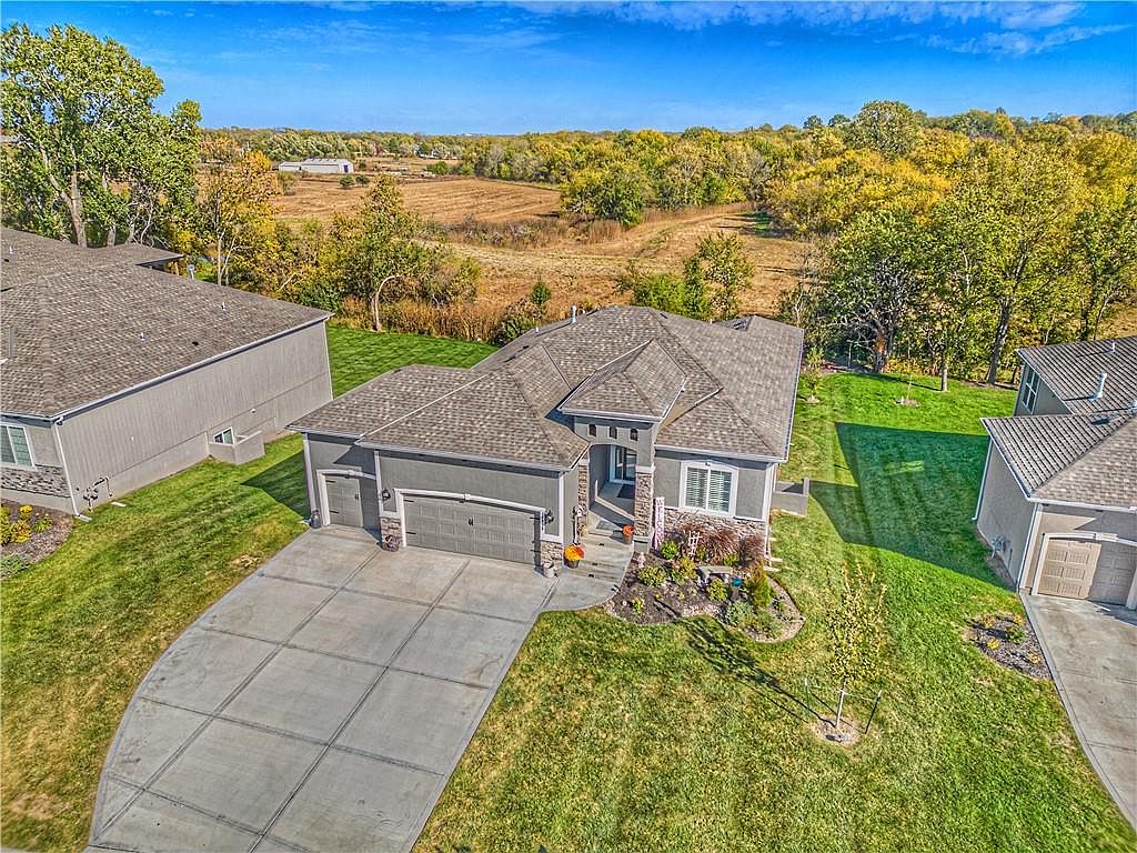 18915 Millview Rd, Spring Hill, KS 66083 | Zillow