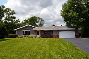 N51W26286 Autumn Trl, Pewaukee, WI 53072 | Zillow