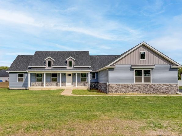 Sumava Resorts Lake Village Real Estate - Sumava Resorts Lake Village ...