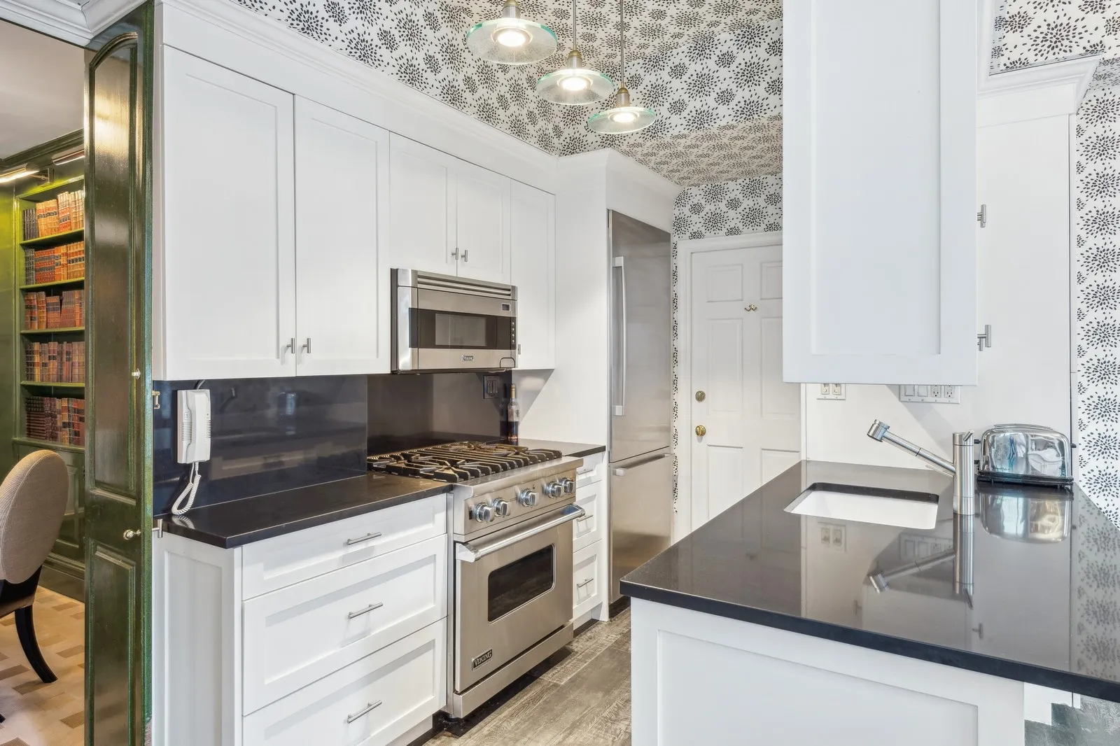 333 East 57th Street #4F in Sutton Place, Manhattan | StreetEasy