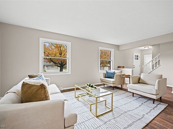 6772 Karen Dr, Seven Hills, OH 44131 | MLS #4501049 | Zillow