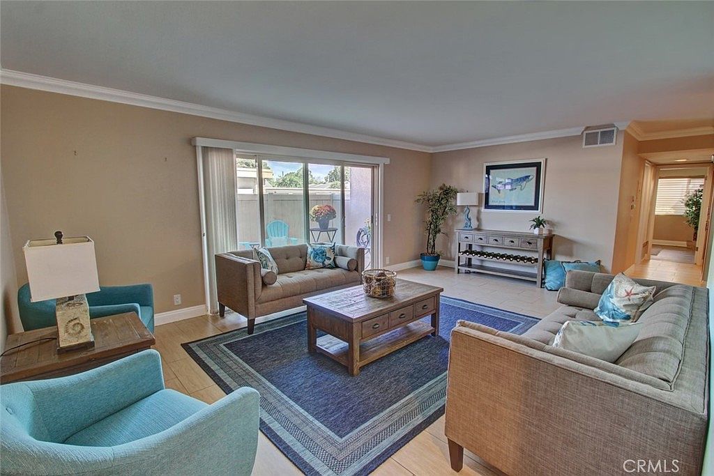 8933 Biscayne Ct UNIT 221C, Huntington Beach, CA 92646 | Zillow