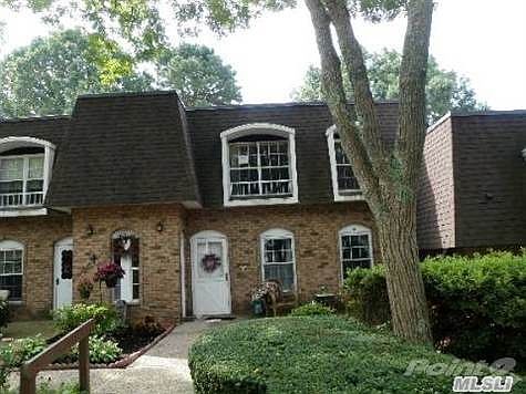 655 Middle Country Rd APT 4F2, Coram, NY 11727 | Zillow