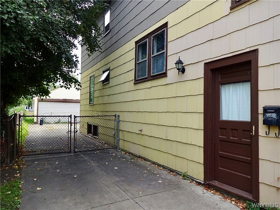 889 Tifft St, Buffalo, NY 14220 | Zillow