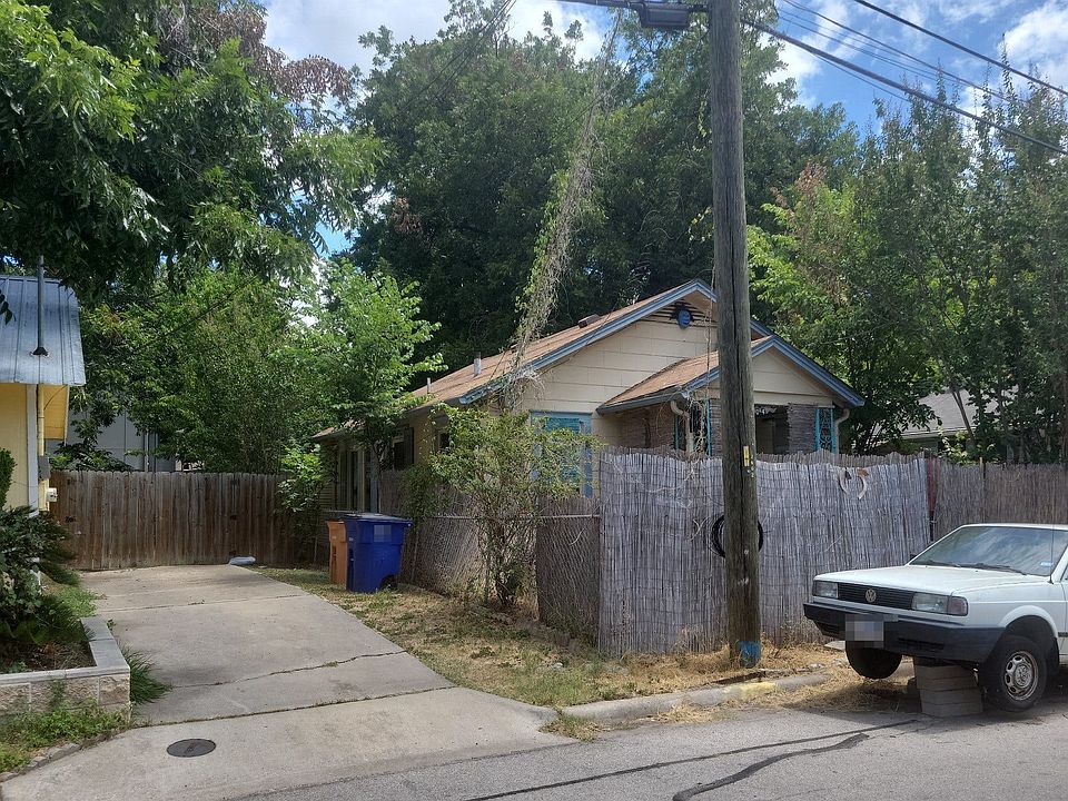 2404 Santa Rita St, Austin, TX 78702 | Zillow