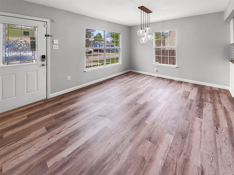 2527 Searcy Dr, Dallas, TX 75211 | MLS #20316924 | Zillow