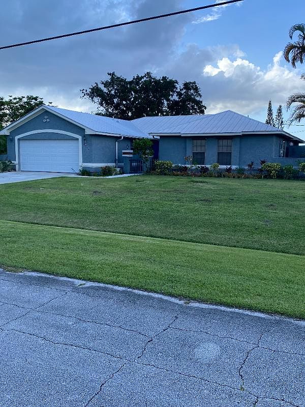 2017 SE Van Kleff Ave, Port Saint Lucie, FL 34952 | Zillow