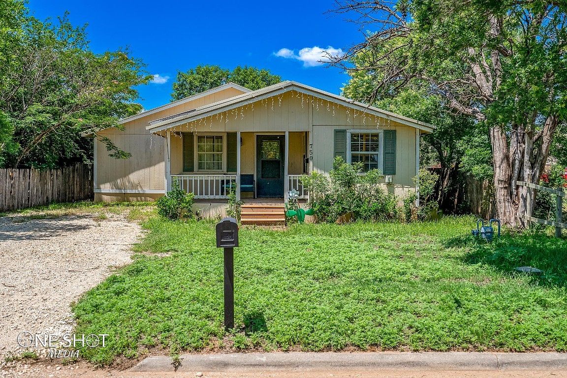750 5th St, Hawley, TX 79525 | Zillow