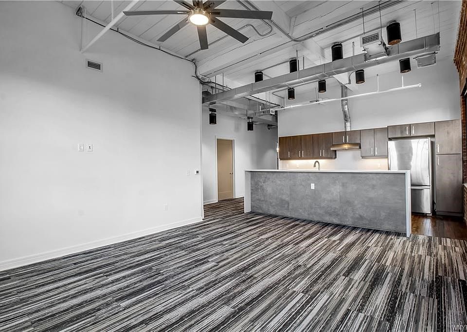 79 Perry St Buffalo NY | Zillow