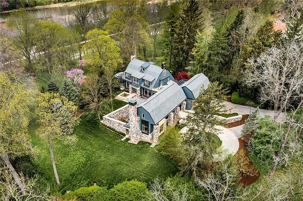 3736 Spring Hollow Rd, Indianapolis, IN 46208 | Zillow