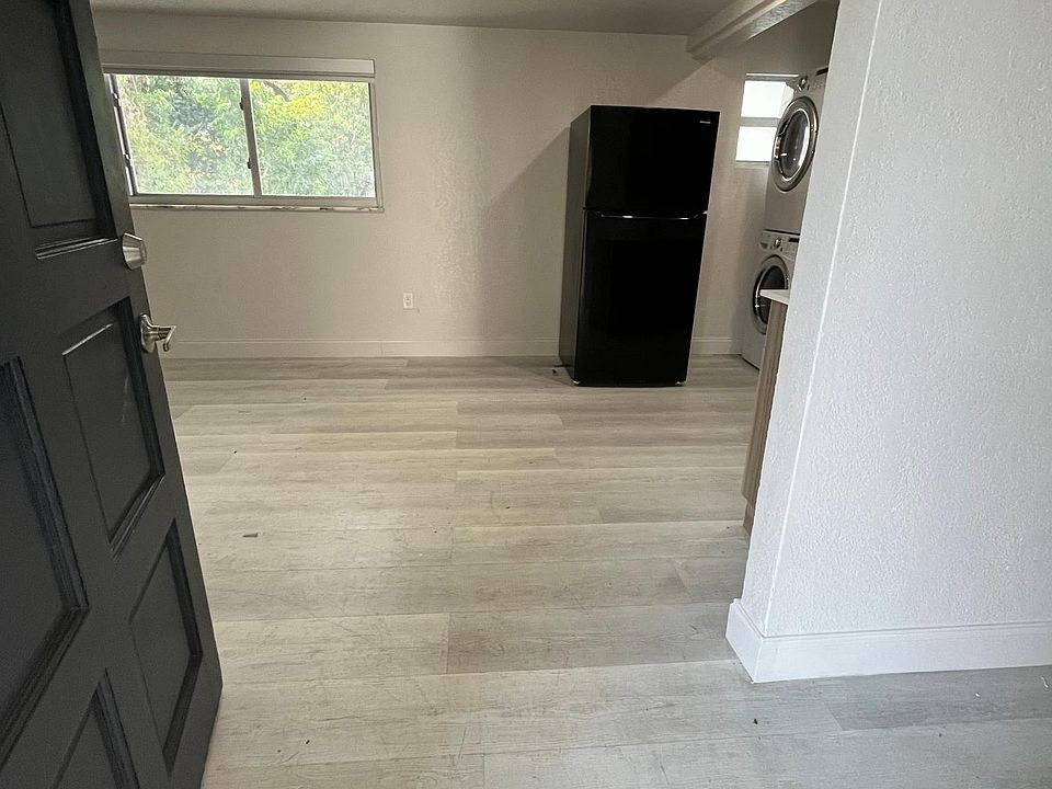 13030 NE 6th Ave APT 2, Miami, FL 33161 | Zillow