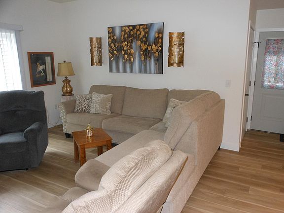 2075 Post Rd #2075, Plover, WI 54467 | Zillow