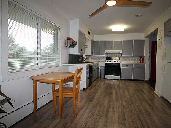 1261 Derby Dr NW, Grand Rapids, MI 49504 | Zillow