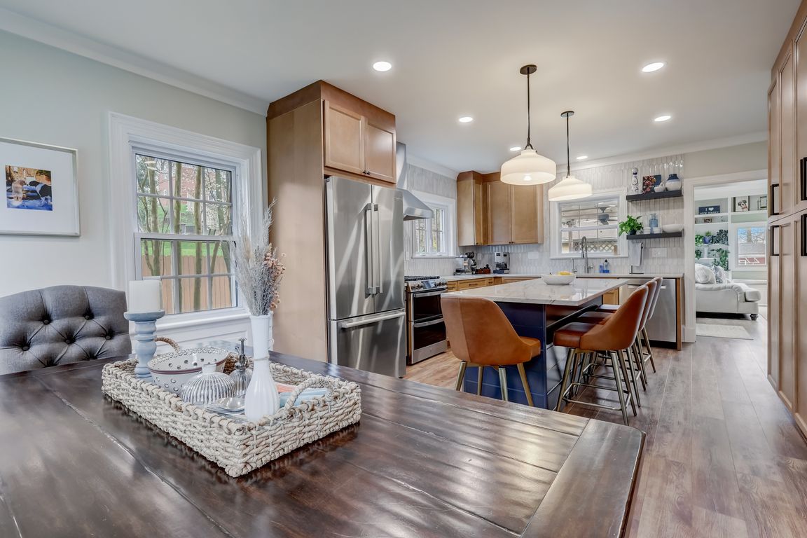 652 Hulton Rd, Oakmont, PA 15139 | MLS #1645860 | Zillow