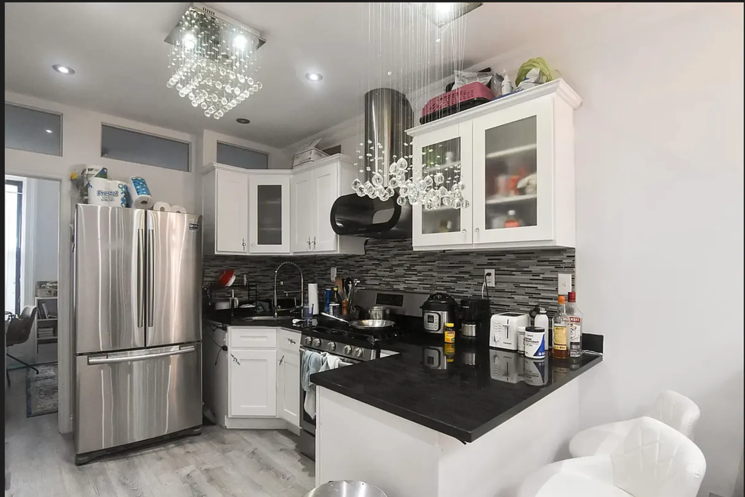 818 Manhattan Avenue #3 in Greenpoint, Brooklyn | StreetEasy