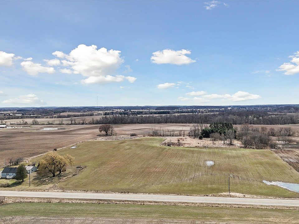 2325 W Baseline Rd, Mount Pleasant, MI 48858 | Zillow