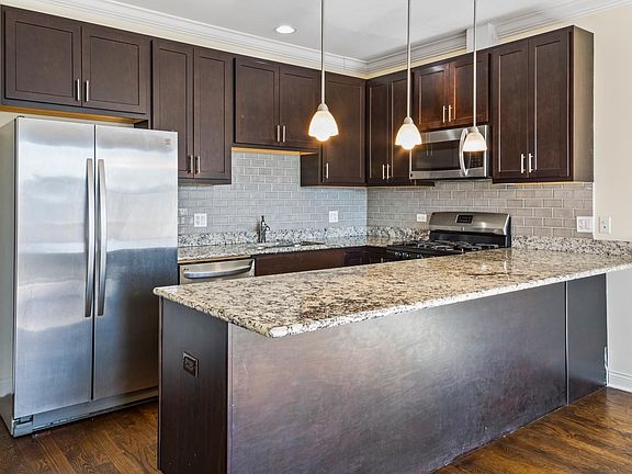 2916 S Archer Ave UNIT 3, Chicago, IL 60608 | Zillow