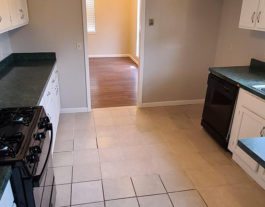 2216 Twisted Oak Dr, Norman, OK 73071 | Zillow