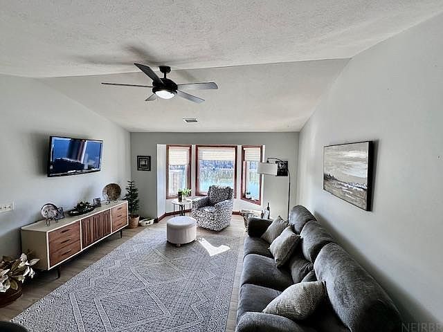 605 Sandy Point Rd #323, Harpers Ferry, IA 52146 | Zillow
