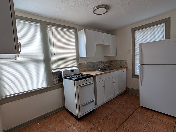 826 11th St N #7, Saint Petersburg, FL 33705 | Zillow