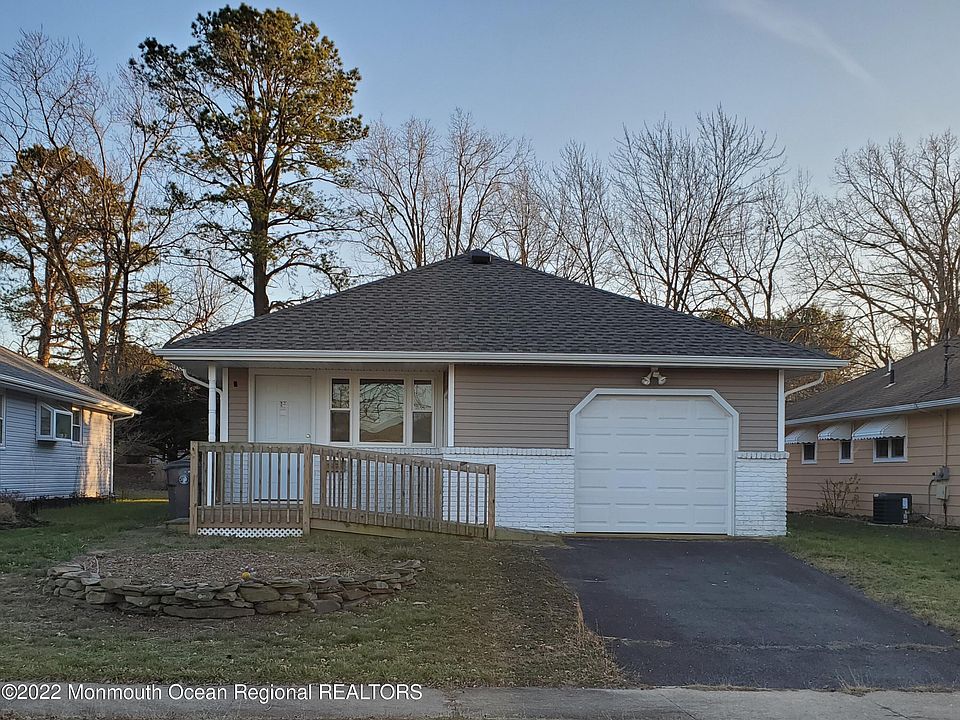 1921 Hovsons Boulevard, Toms River, NJ 08753 | Zillow 1921 Hovsons Boulevard, Toms River, NJ 08753 | Zillow