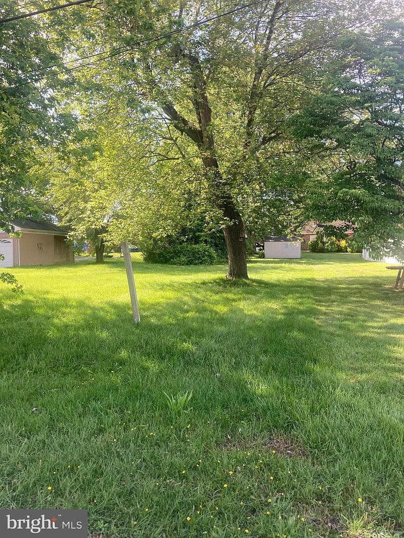 1022 & 1024 Kingsman Rd, Marcus Hook, PA 19061 | Zillow