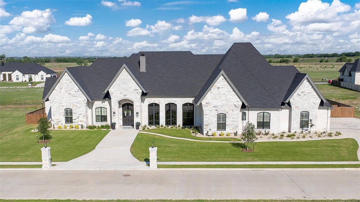 117 Iris St, Lorena, TX 76655 | Zillow