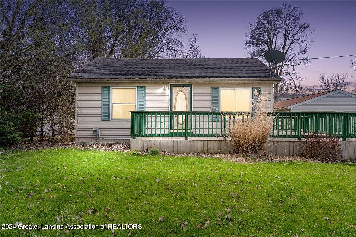 1111 Hannah Ave, Lansing, MI 48906 | Zillow