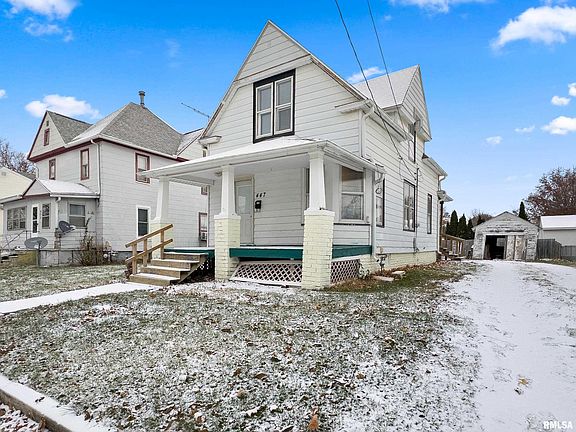 447 Maple Ave, Galesburg, IL 61401 | Zillow