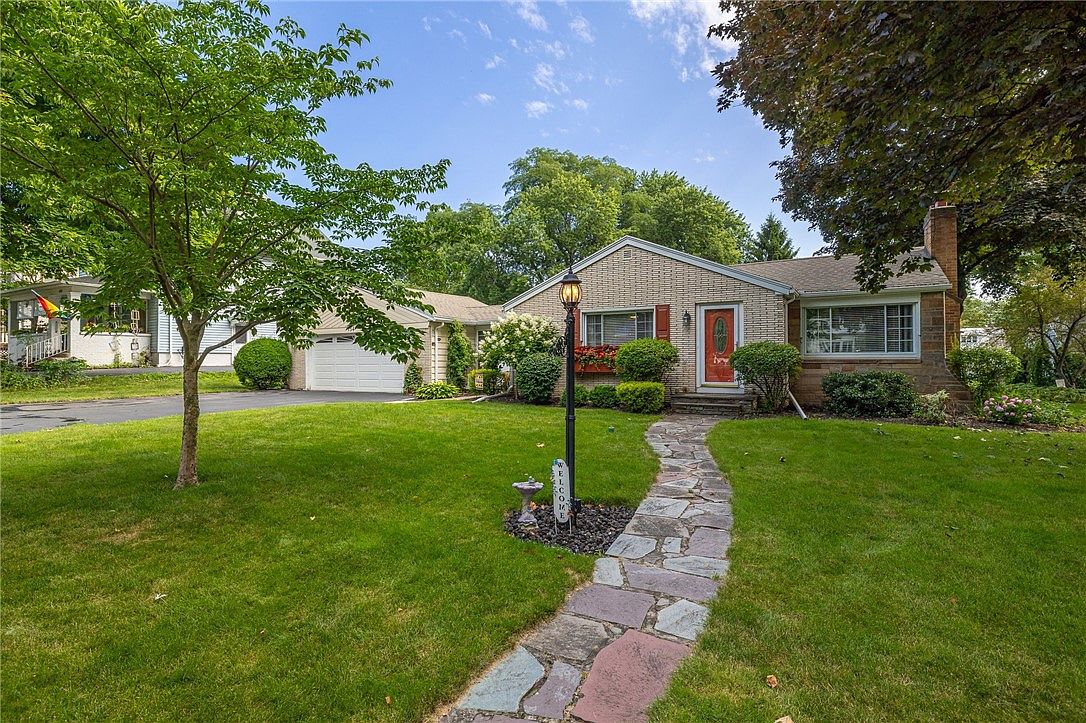 134 Deerfield Dr, Rochester, NY 14609 | Zillow