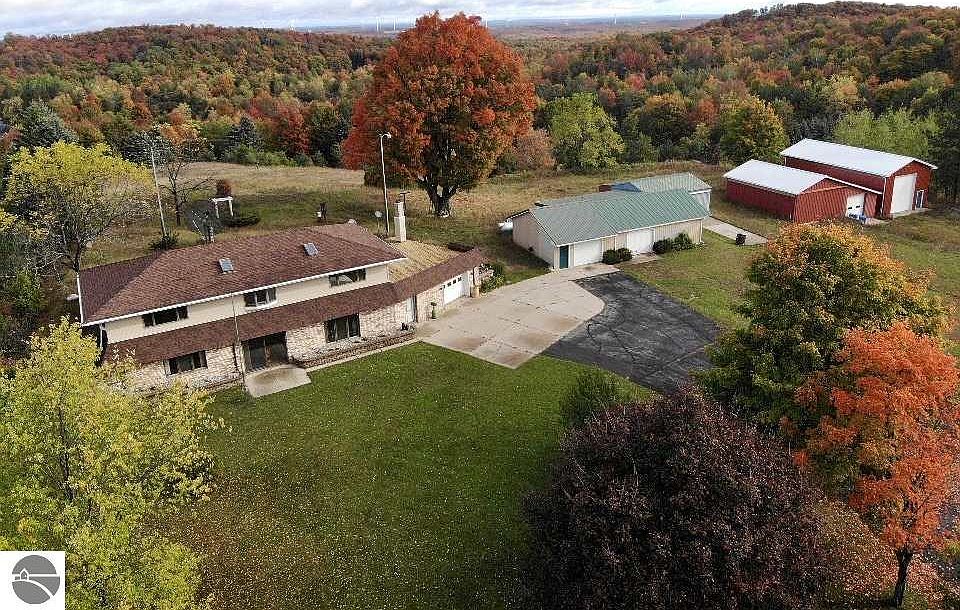 22560 130th Ave, Tustin, MI 49688 | Zillow