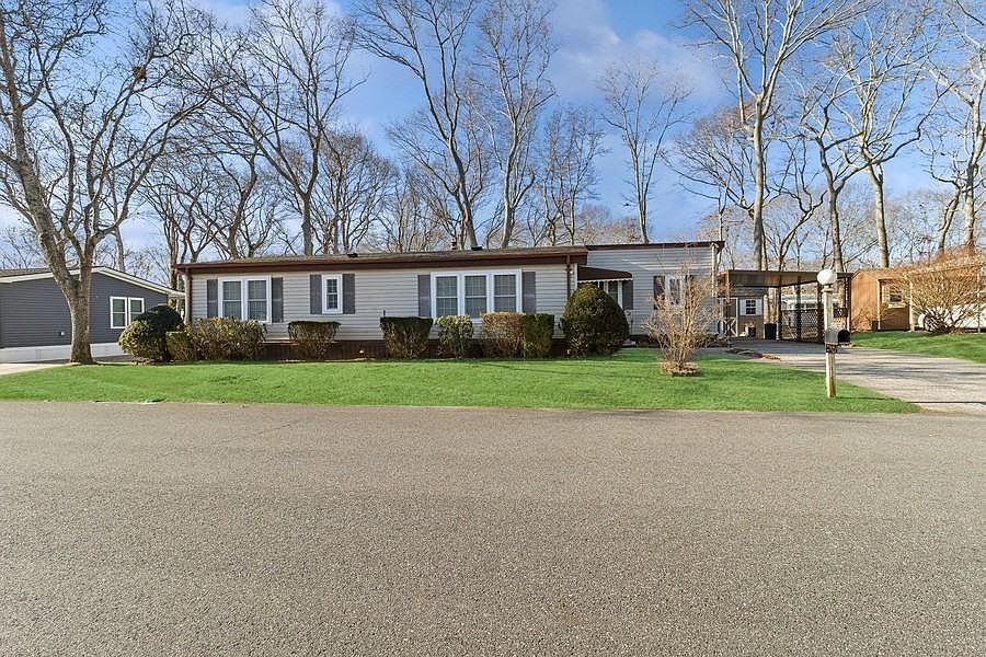 1661 Old Country Road #435, Riverhead, NY 11901 | Zillow