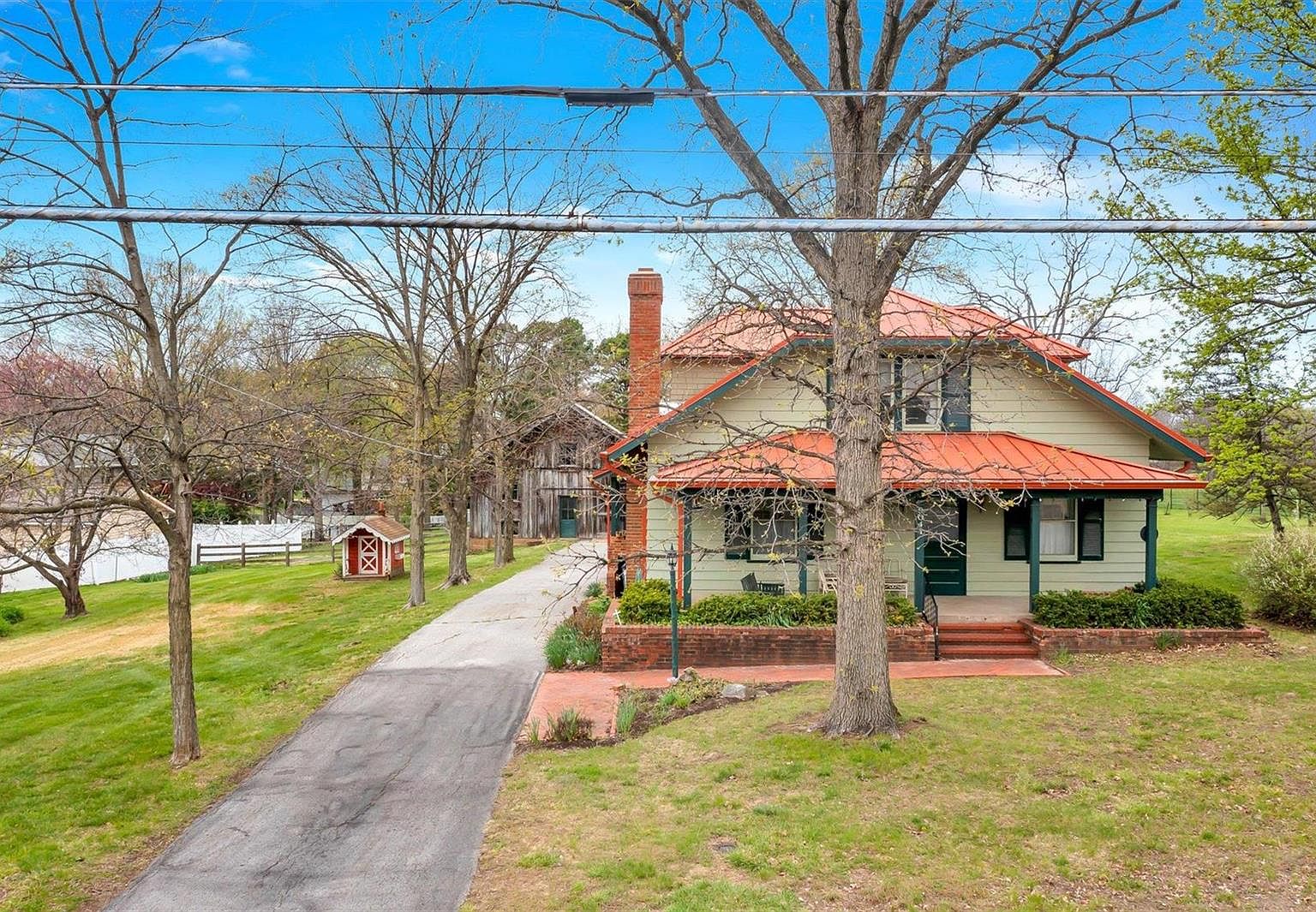 9041 Sappington Rd, Saint Louis, MO 63126 | Zillow