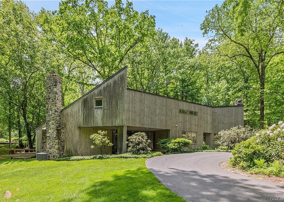 101 Fox Ln, Bedford Corners, NY 10549 | Zillow