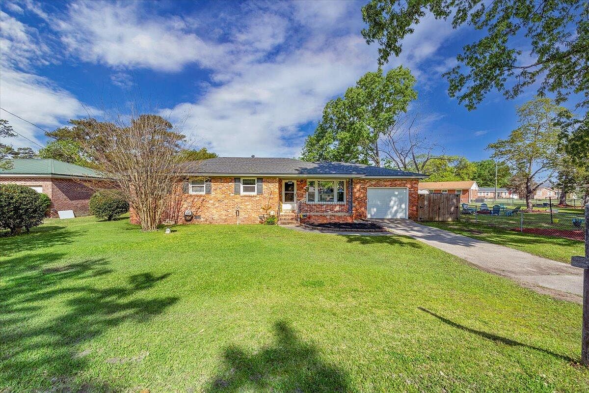 1104 Hawthorne Rd, Hanahan, SC 29410 | Zillow