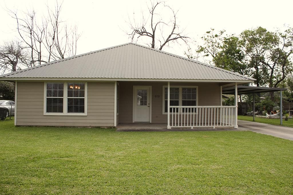 409 Thomas St, Clute, TX 77531 | Zillow