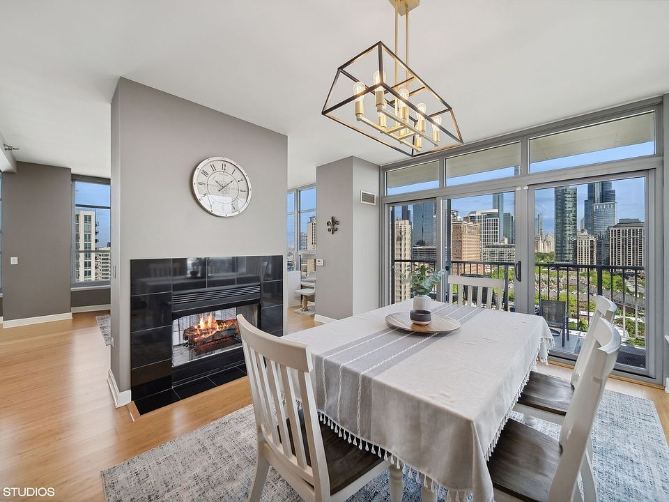 1600 S Prairie Ave Chicago IL | Zillow