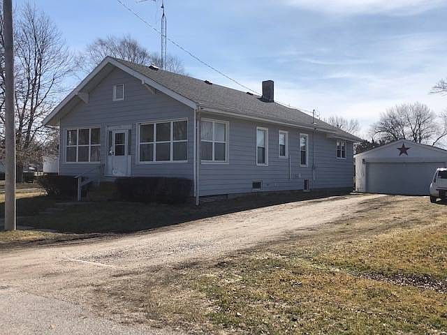 715 Superior St, Chapin, IL 62628 | Zillow