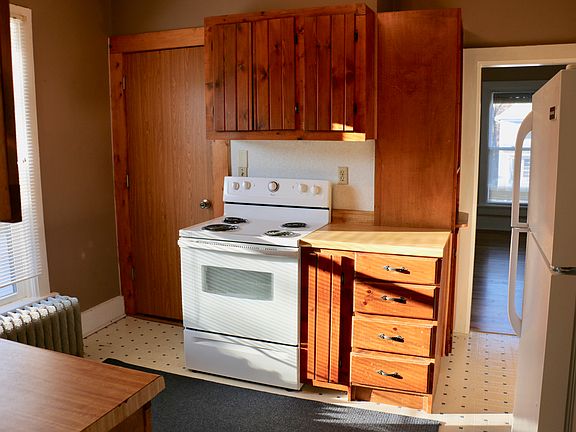 221 Carroll St #2-B, Mankato, MN 56001 | Zillow