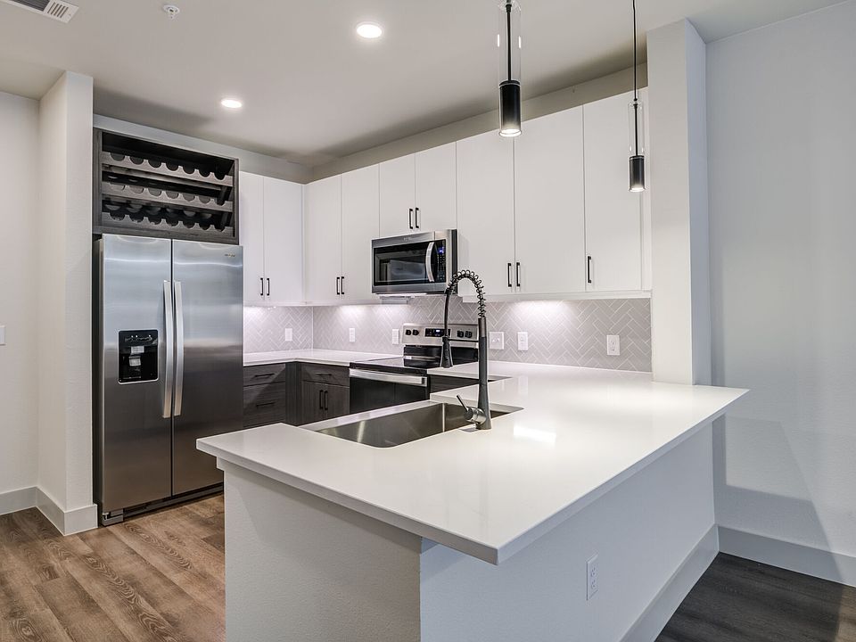 The Huntley - 100 Harding St Fort Worth TX | Zillow